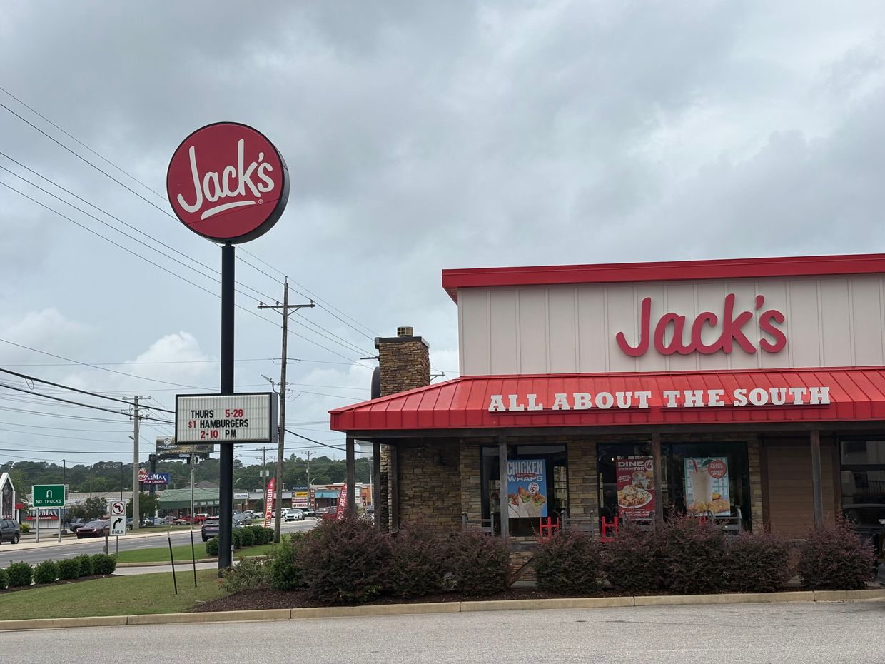 Troy FD responds to fire at Jack’s Restaurant