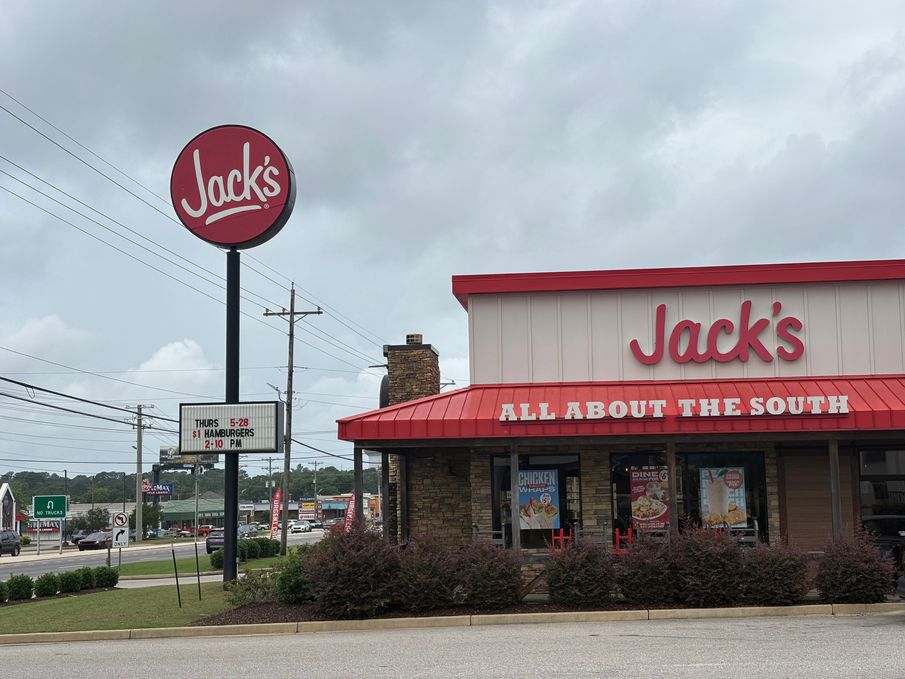 Troy FD responds to fire at Jack’s Restaurant