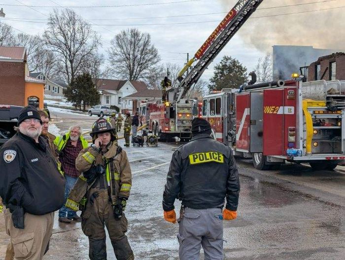 VIDEO AND GALLERY: Puxico restaurant fire spreads