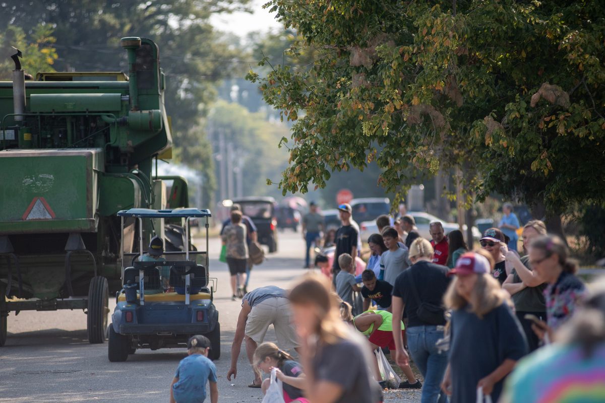 Fisk Fall Festival brings community together with parade, games, and c...