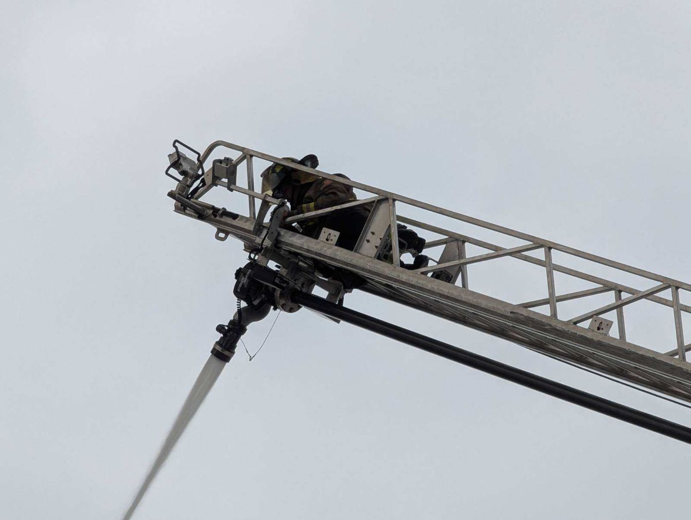 VIDEO AND GALLERY: Puxico restaurant fire spreads