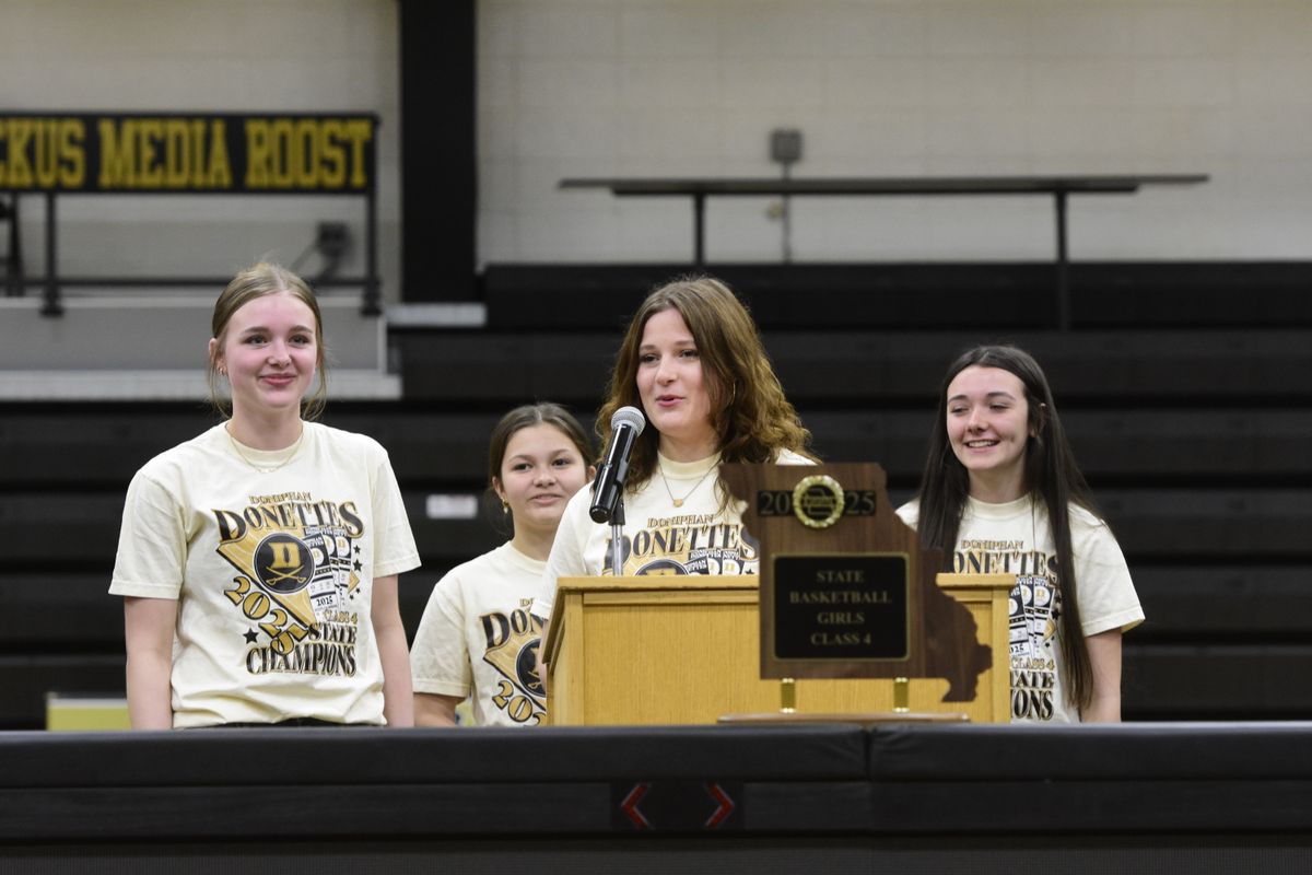 PHOTO COLLECTION Doniphan Donettes make history: A community celebrate...