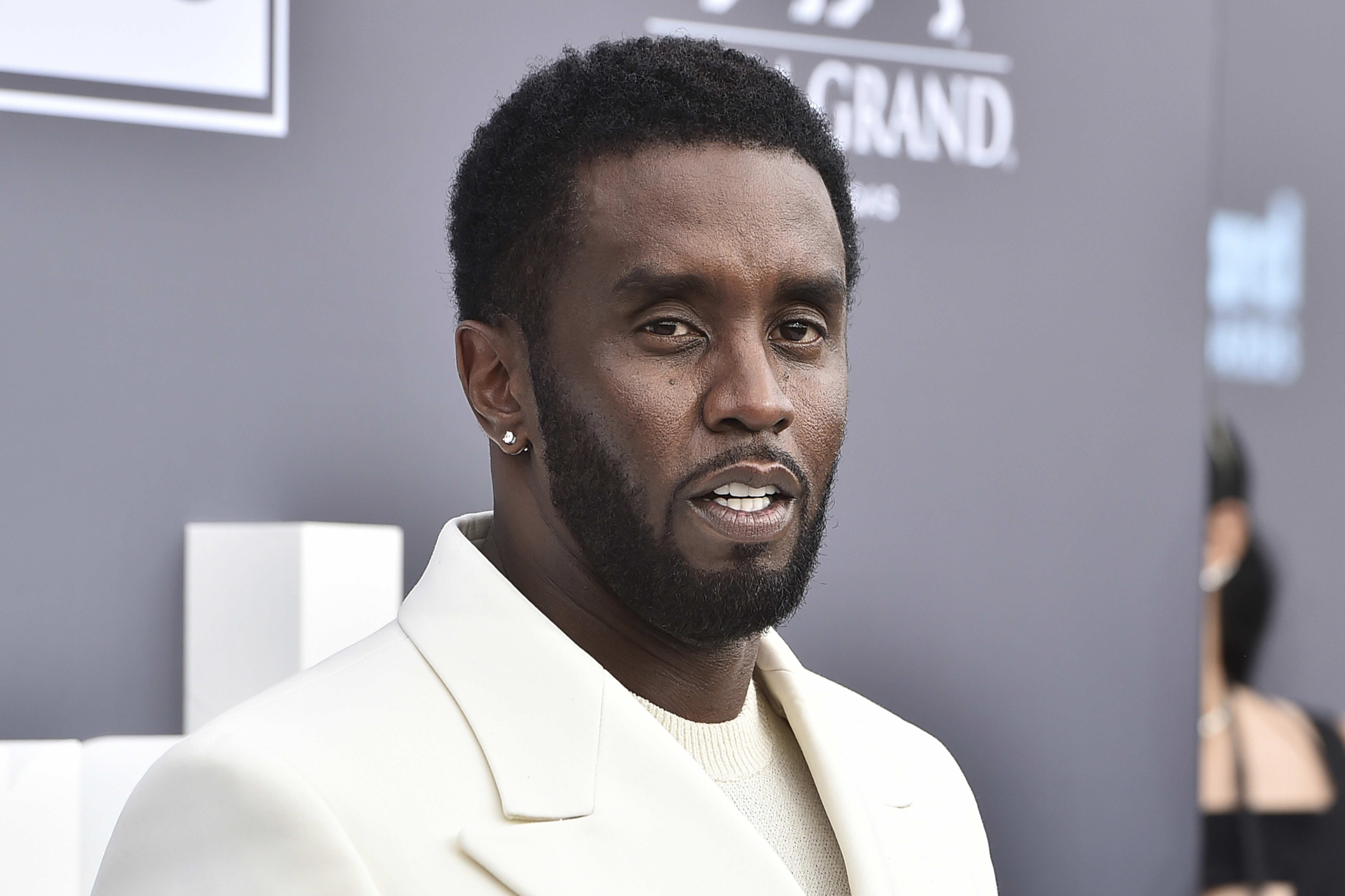 Sean 'Diddy' Combs is trying to obstruct justice from jail, prosecutor...