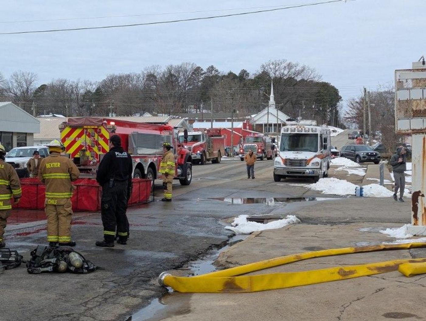 VIDEO AND GALLERY: Puxico restaurant fire spreads