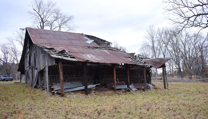 OUTSTANDING FARMERS A family saga lives on at the Freers' Century Farm