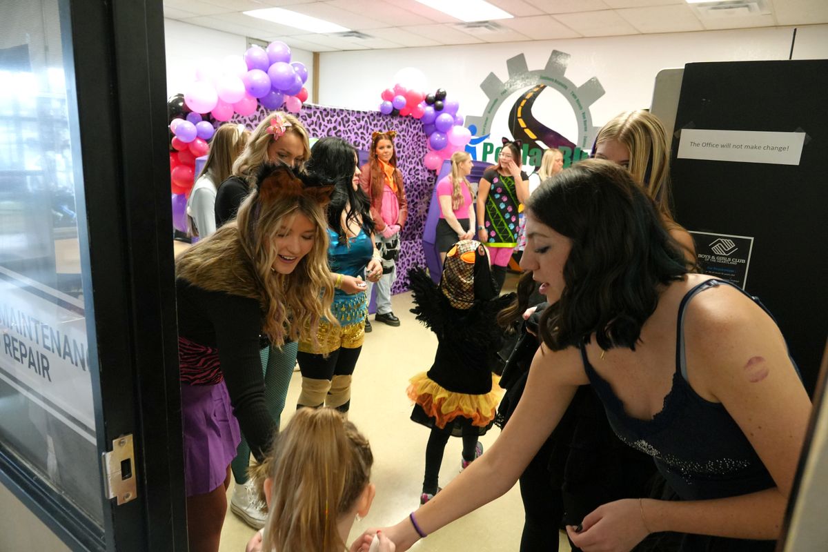 Little Ghouls, Big Goals: Career center blends Halloween fun...