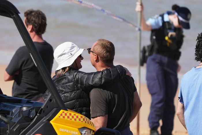 Shark kills beachgoer near Sydney