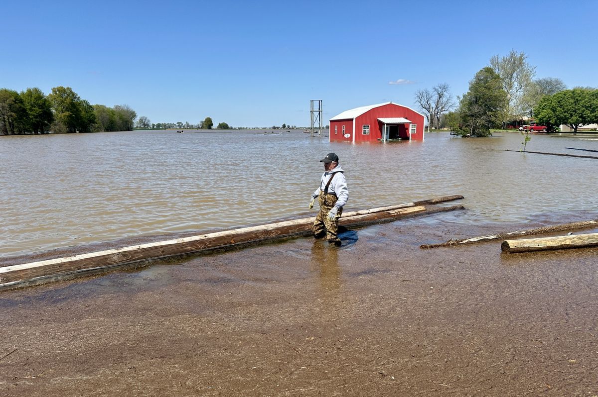 When the river rises: How one man faces historic flooding with hope an...