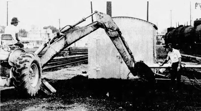 1975: New oil leak found under rail yard