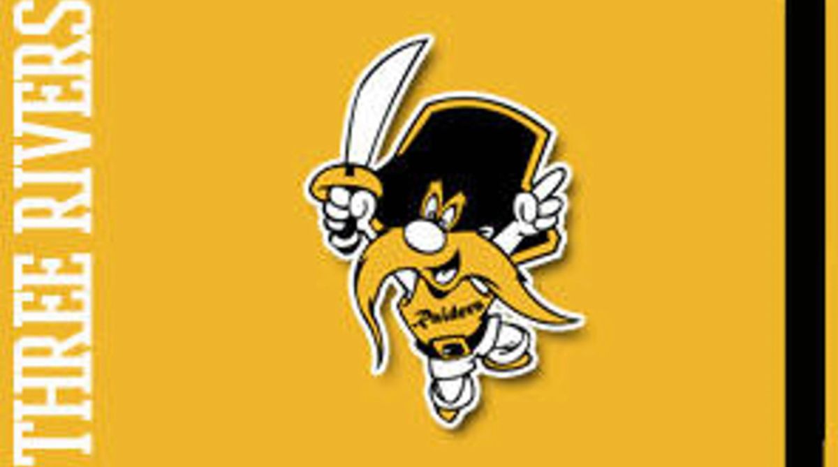 Raiders headed to region finals after triple-OT thriller against MAC