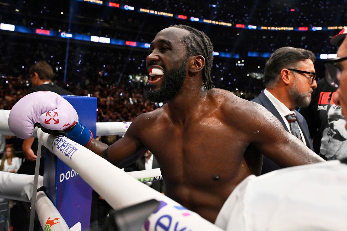 Terence Crawford makes history with victory over Canelo Alva...