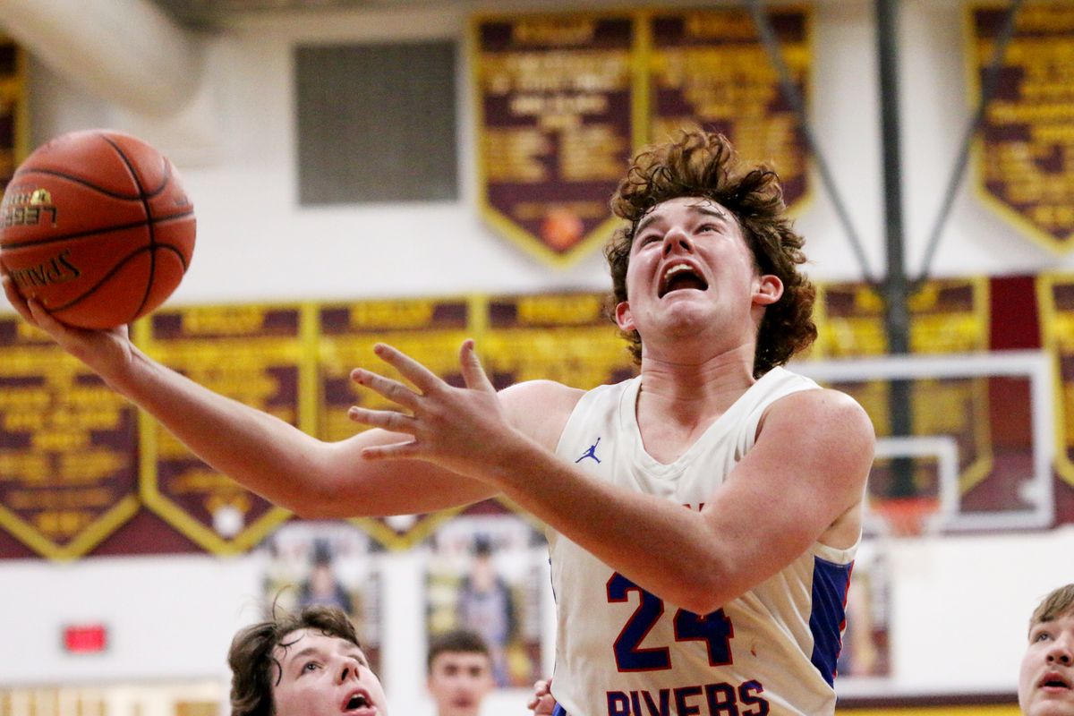 Parker, Hester lead Royals past Portageville