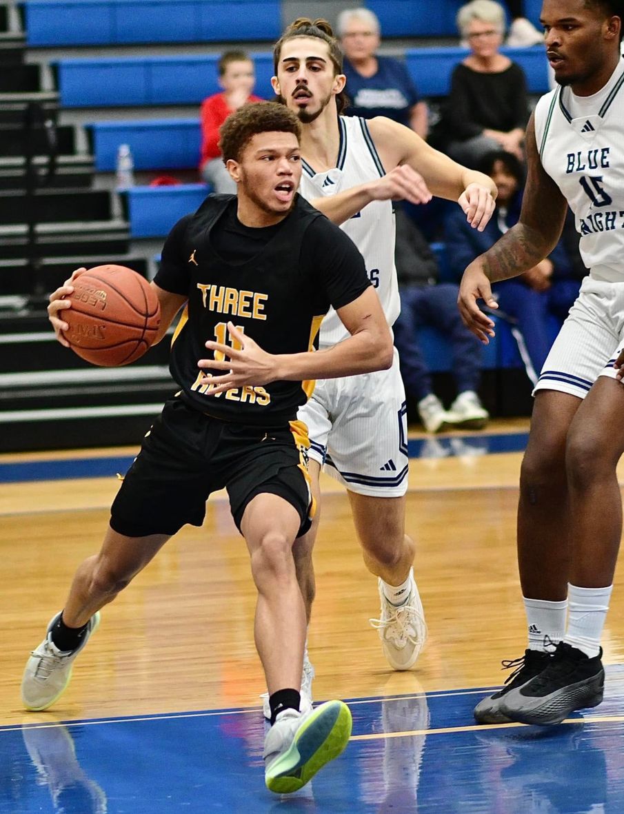 Raiders ride defense to win at State Fair