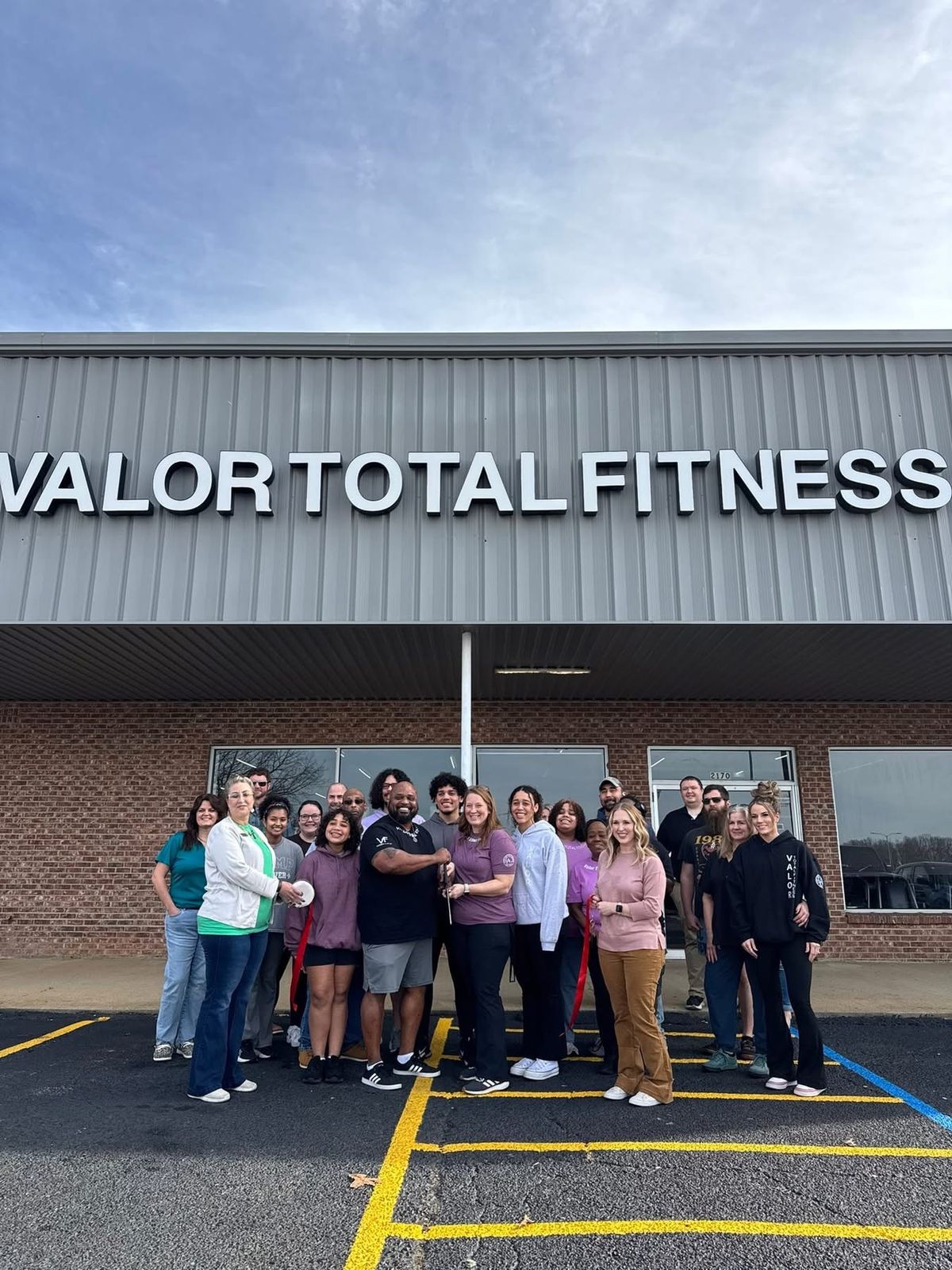From badge to barbells: retired officer opens faith-based Valor Total ...