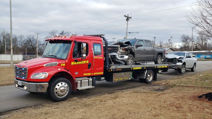 Three-car collision Wednesday morning briefly blocks Pine Boulevard