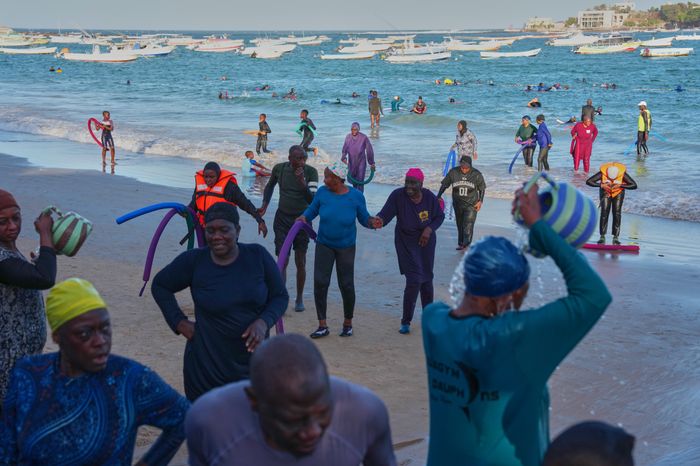Photos show aquagym classes in Senegal helping people with r...