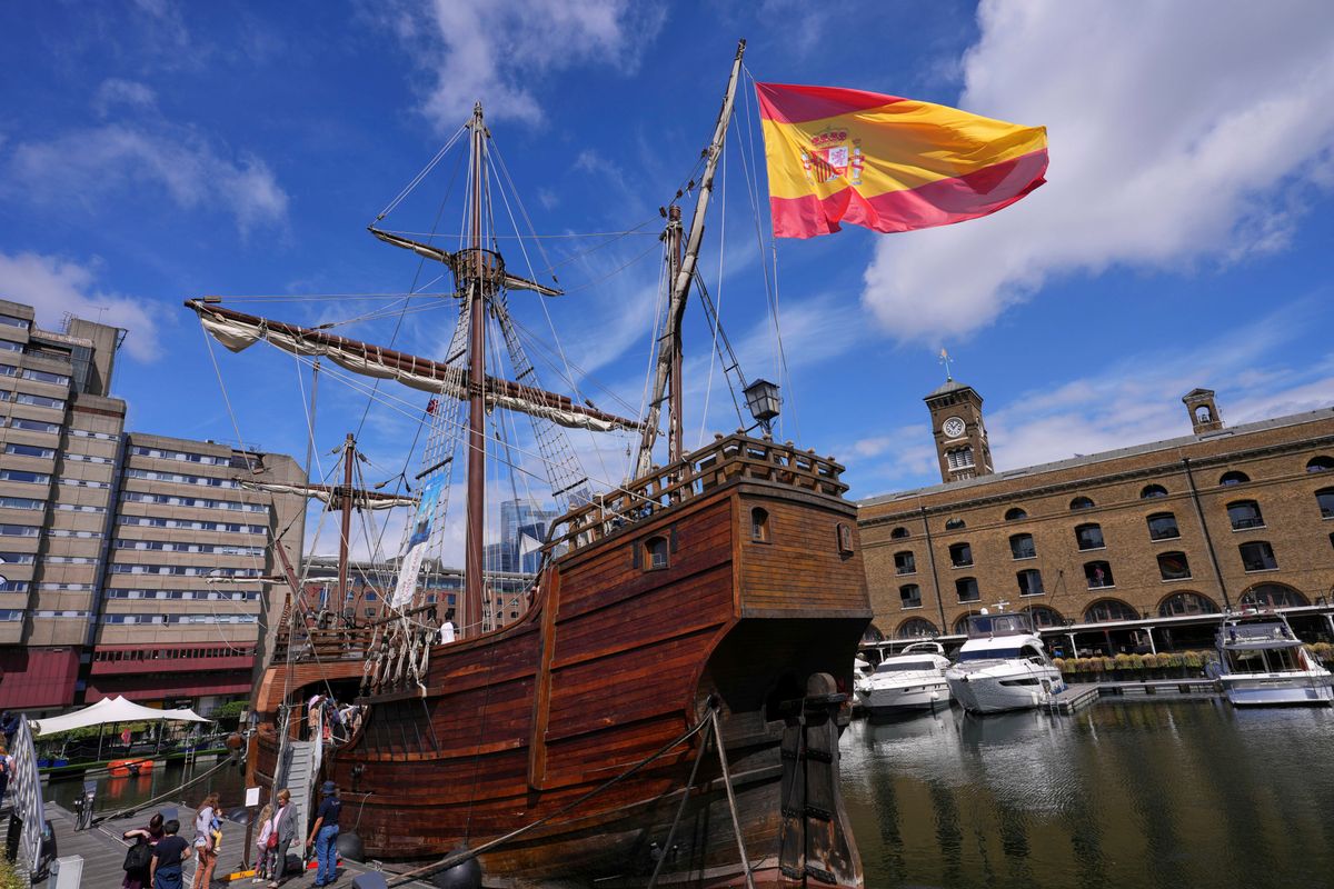 AP PHOTOS: Replica of ship sailed by Christopher Columbus in 1492 dock...