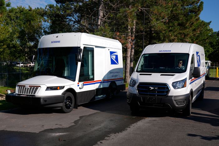 Postal Service union launches ad campaign promoting mail voting as Tru...