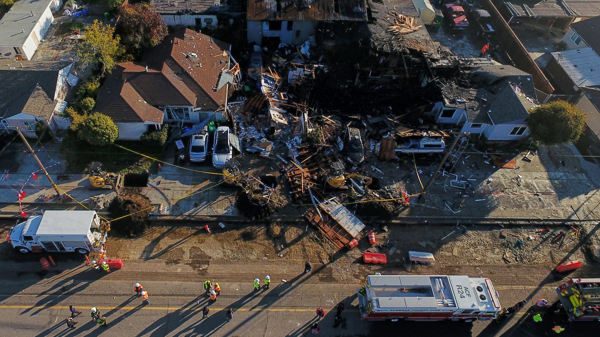 Gas explosion in San Francisco Bay Area damages homes, 6 taken to hosp...