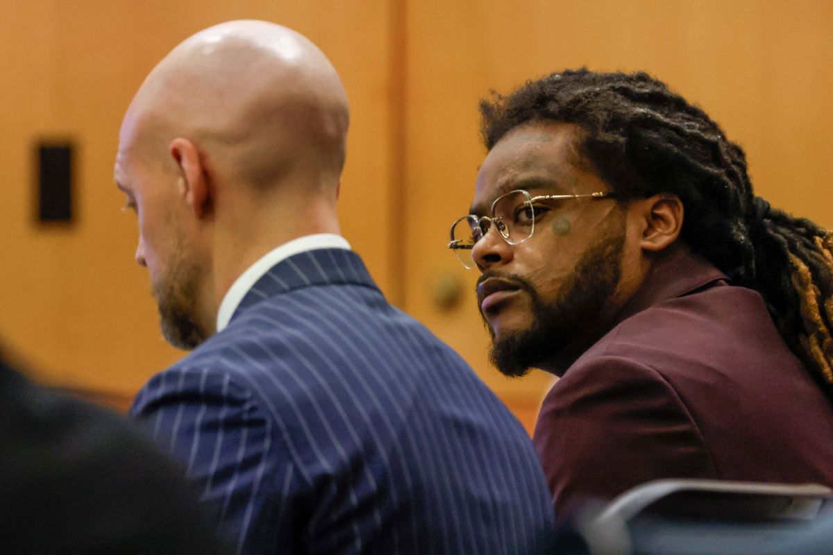 Last 2 defendants not guilty of murder in gang trial that le...