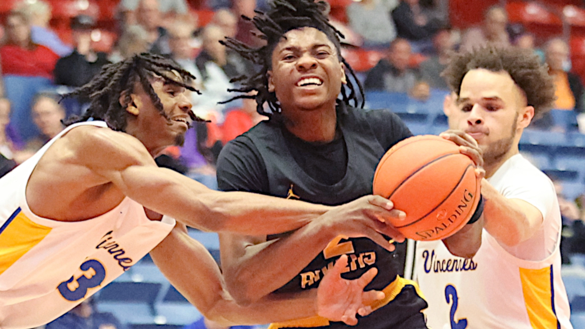 PHOTO GALLERY: Raiders return to 'Hutch'