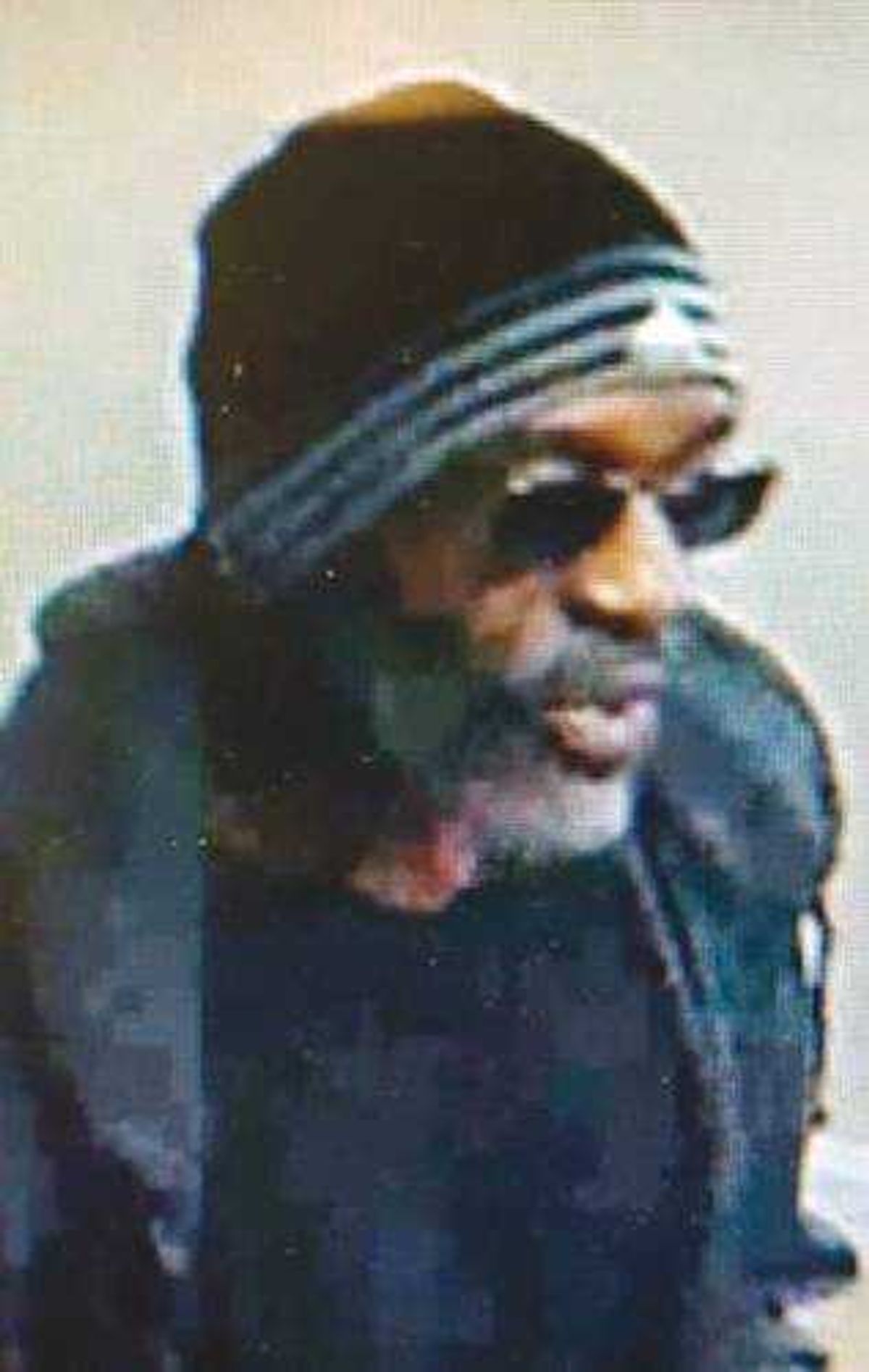 Free Access Search Continues For Bank Robbery Suspect