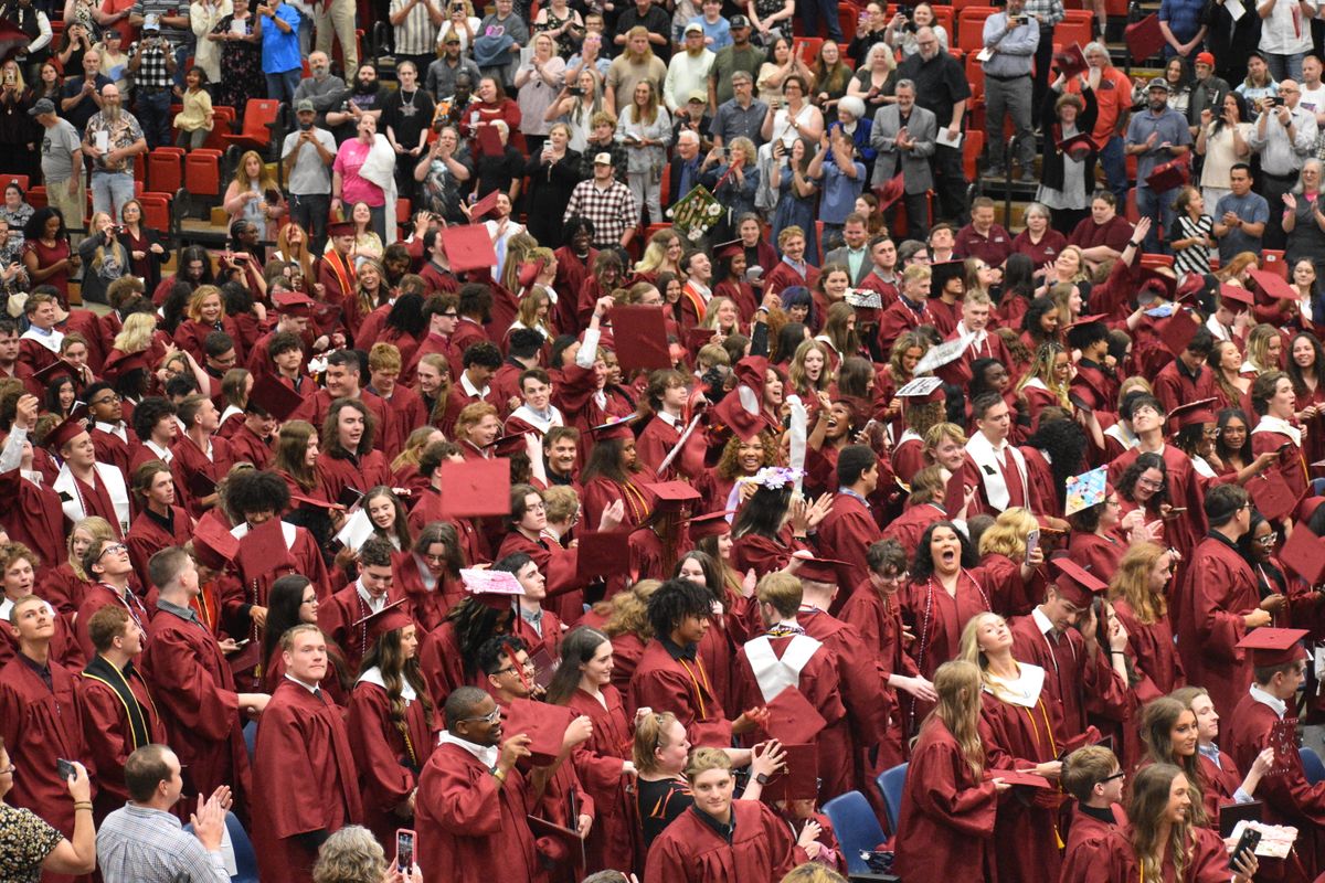 GALLERY: Poplar Bluff High School honors the graduating clas...