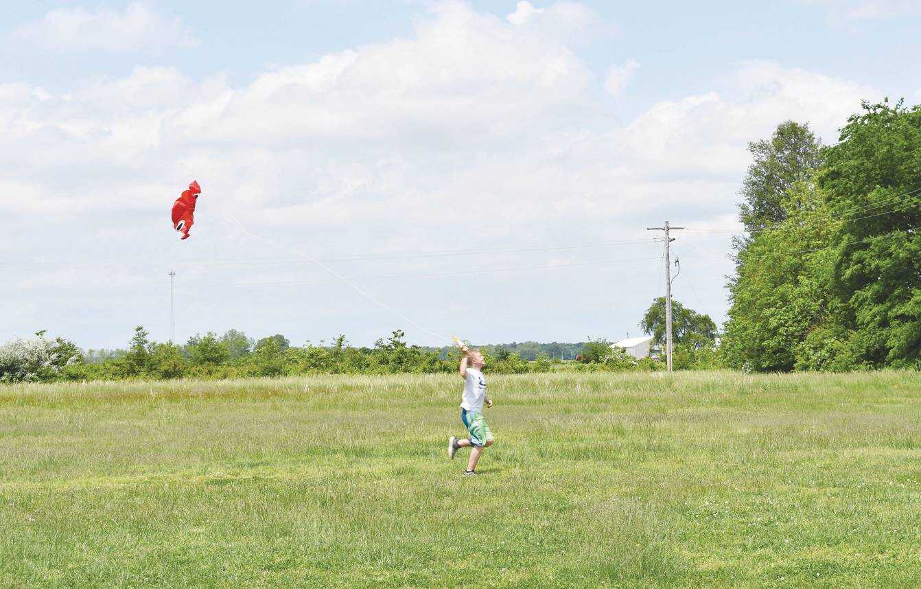 Kites, learning take flight at Fisk Elementary