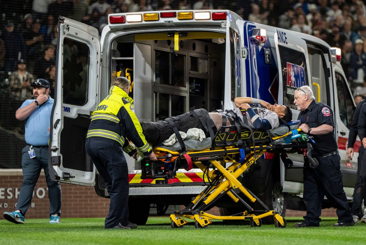 Yankees 3B Oswaldo Cabrera leaves game vs. Mariners in ambulance follo...