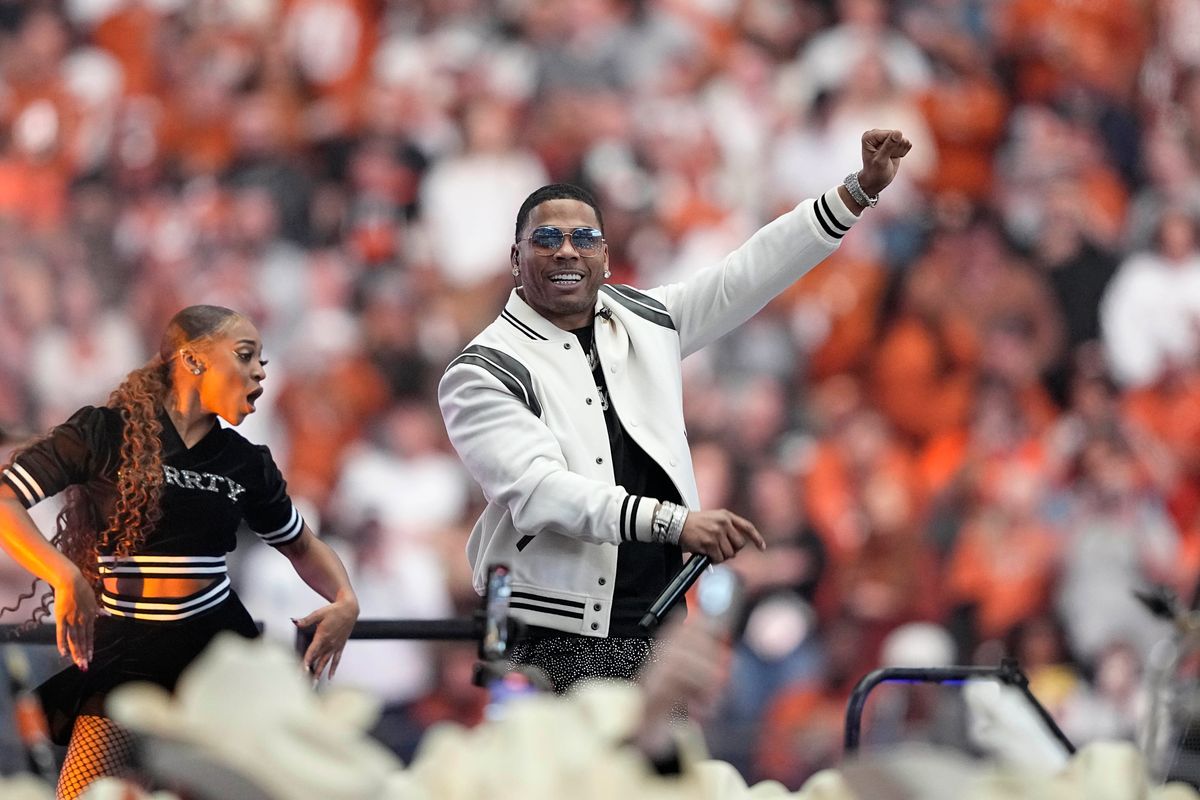 Nelly delivers hits at "Homecoming" Super Bowl week concert ...