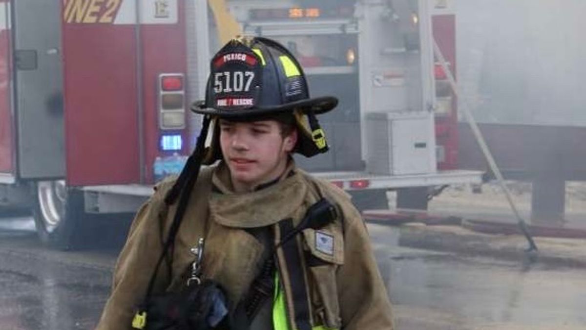 ‘The job is bigger than me’: Puxico Firefighter of the Year ...