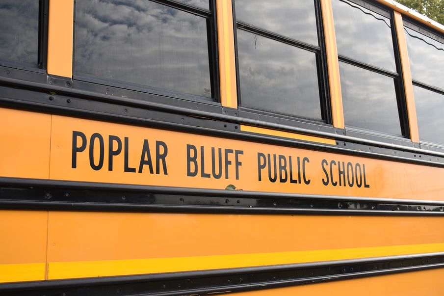 Robertson, Hogg lead Poplar Bluff school board vote as Price...