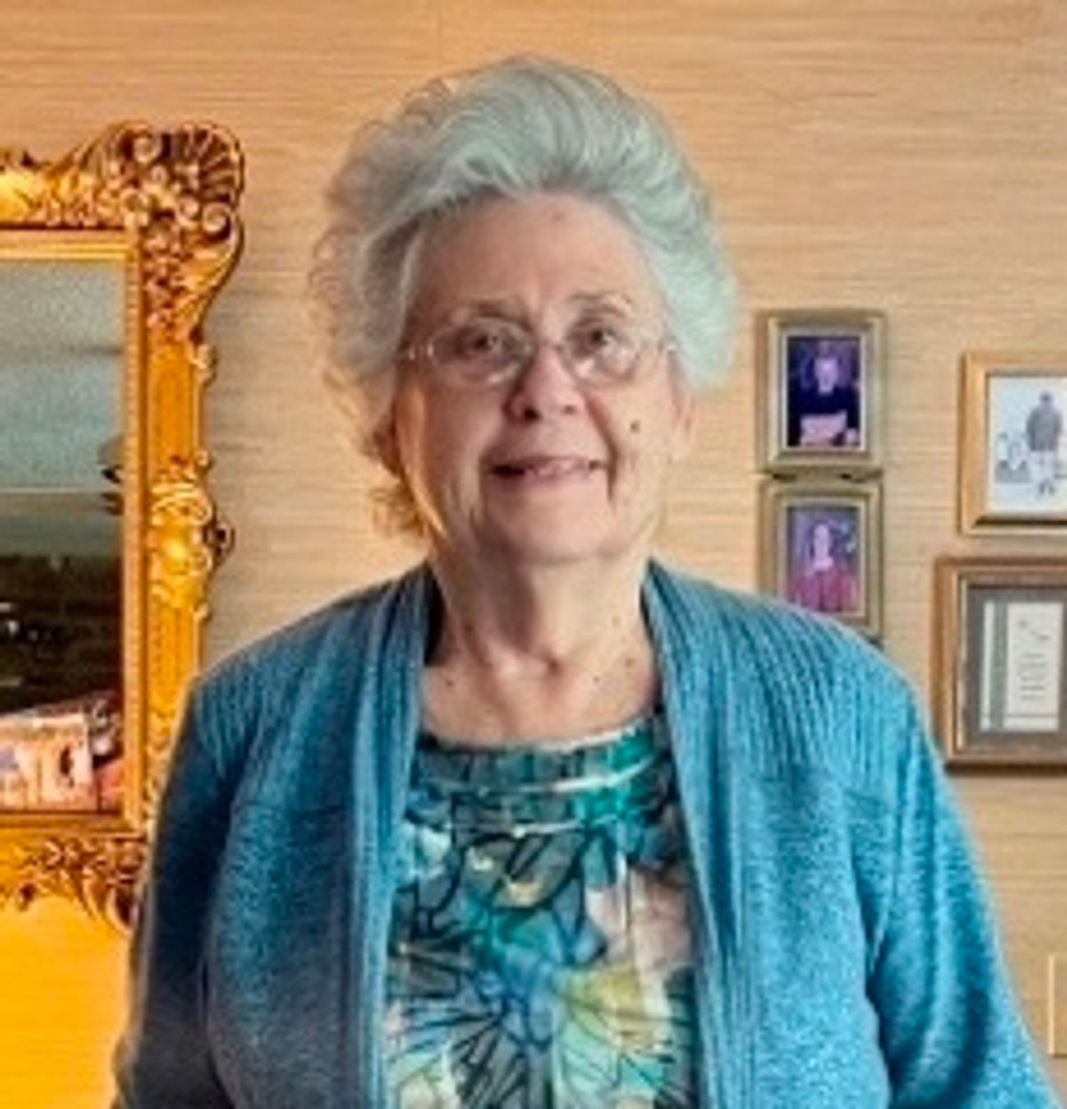 Anne Roberts