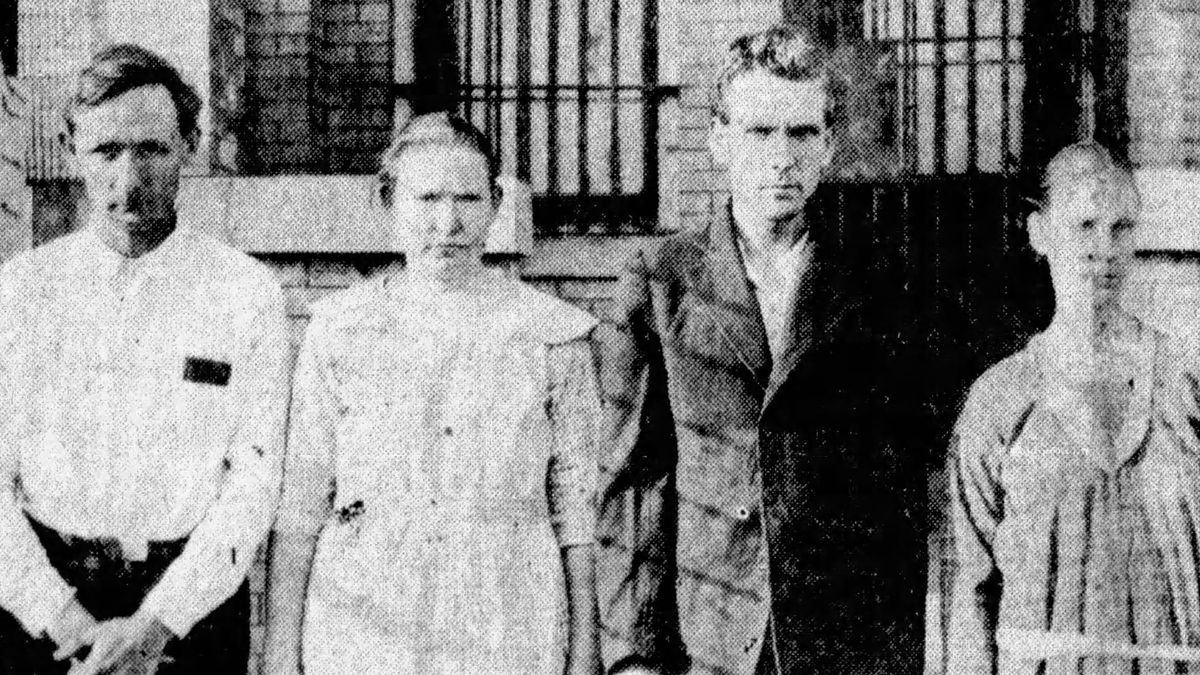 1950: Grocer fights off gunmen in attempted robbery