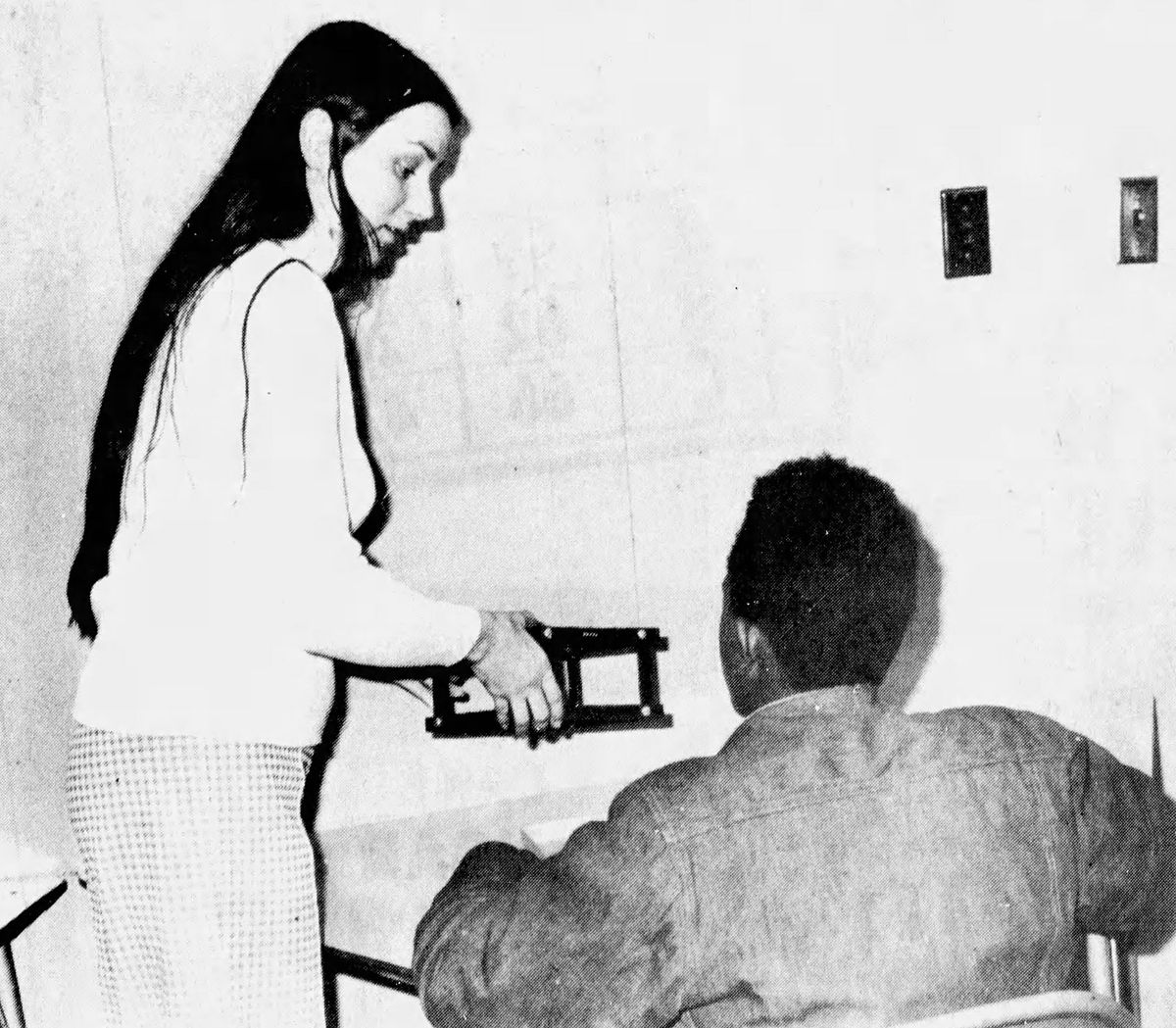 1975: Sears Youth Center begins vocational program for teens