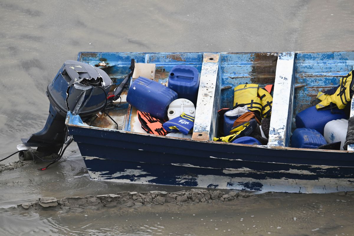 3 killed and 9 missing after small boat capsizes off San Diego, Coast ...