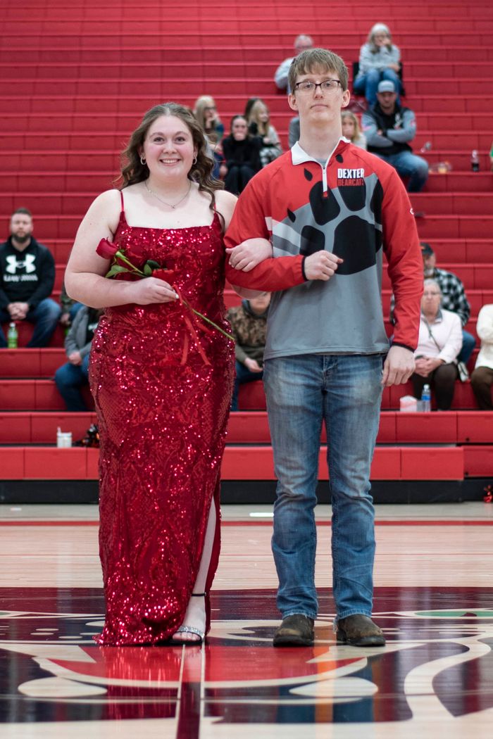 PHOTO GALLERY: Students strut at Dexter Homecoming