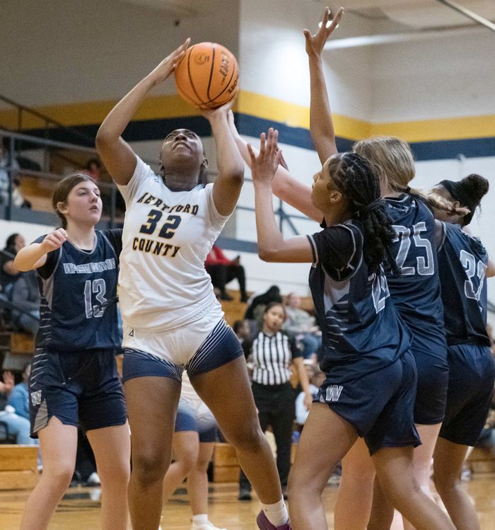 Felton's dominance leads Northeastern to girl's title