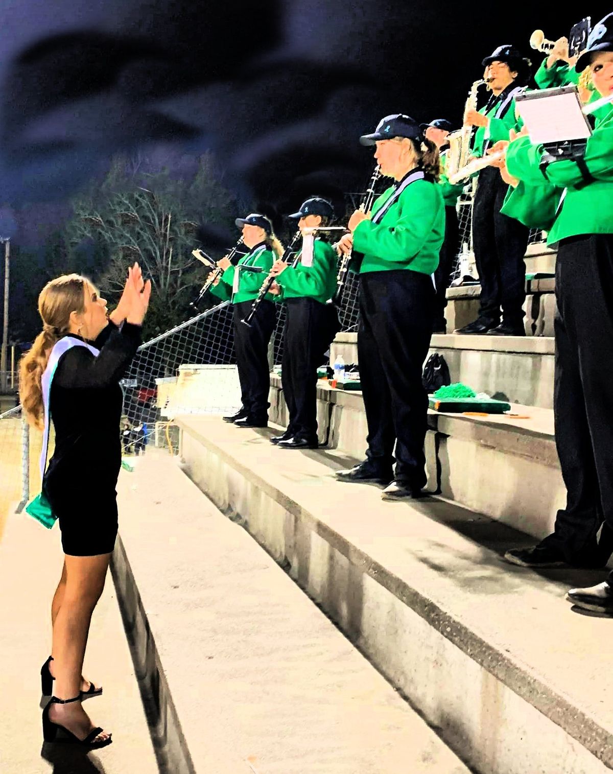 BHS celebrates homecoming, advances to playoffs