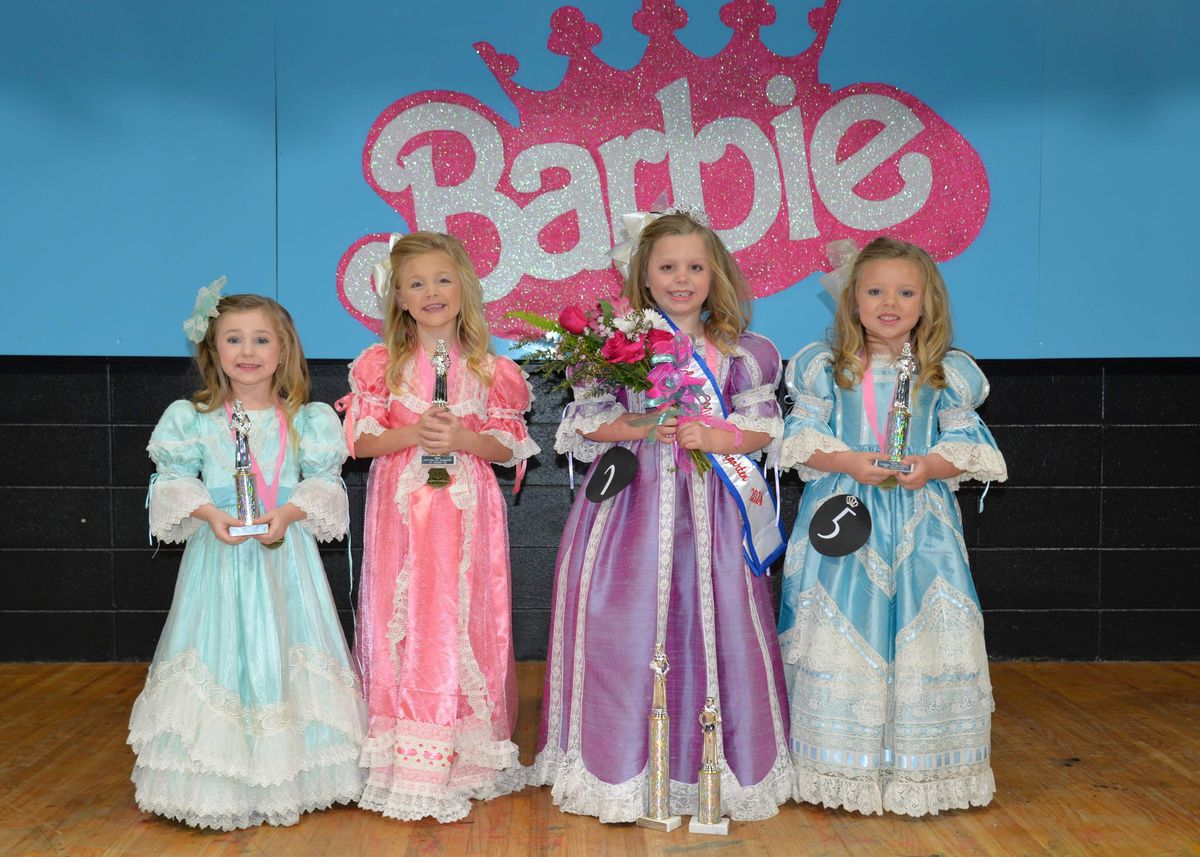 Crenshaw Christian Academy holds annual pageant