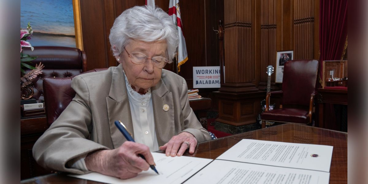 Alabama expands school choice with tax credit
