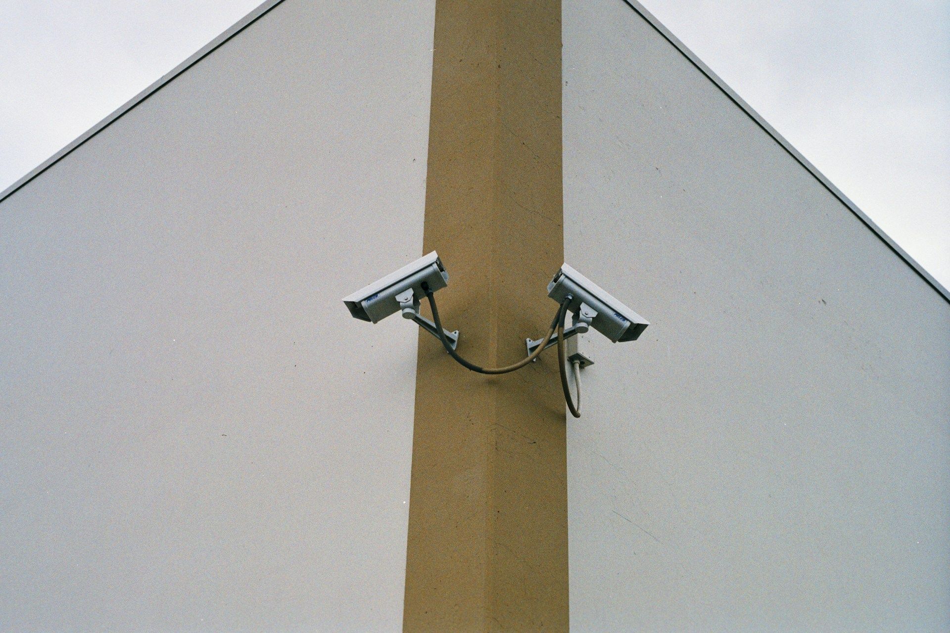 5 Best AI-Powered Church Security Camera Systems for Safer Worship Spa...