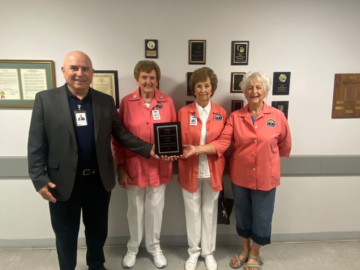 Hospital receives Pink Ladies donation