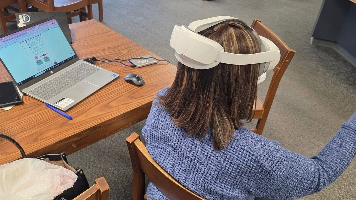 Calhoun teachers train in virtual reality