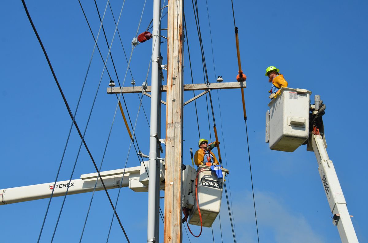 Power companies' line crews due many words of thanks