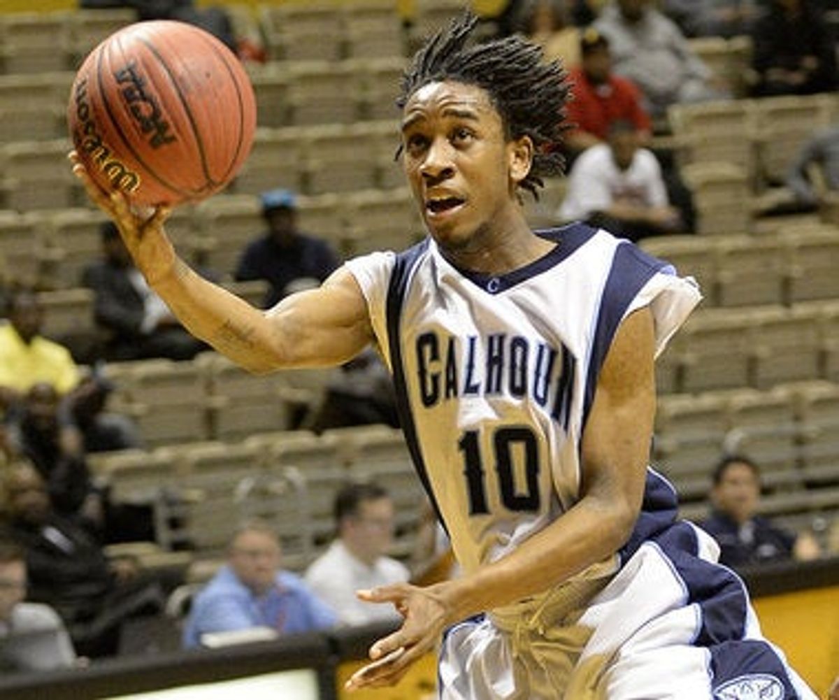 Former Calhoun guard named head basketball coach