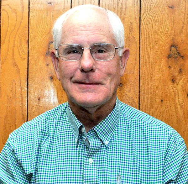 Commissioner Farrior recognized for 32 years of service