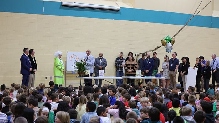 Nags Head Elementary’s Kelly Flora named 2026 Northeast Regional Princ...