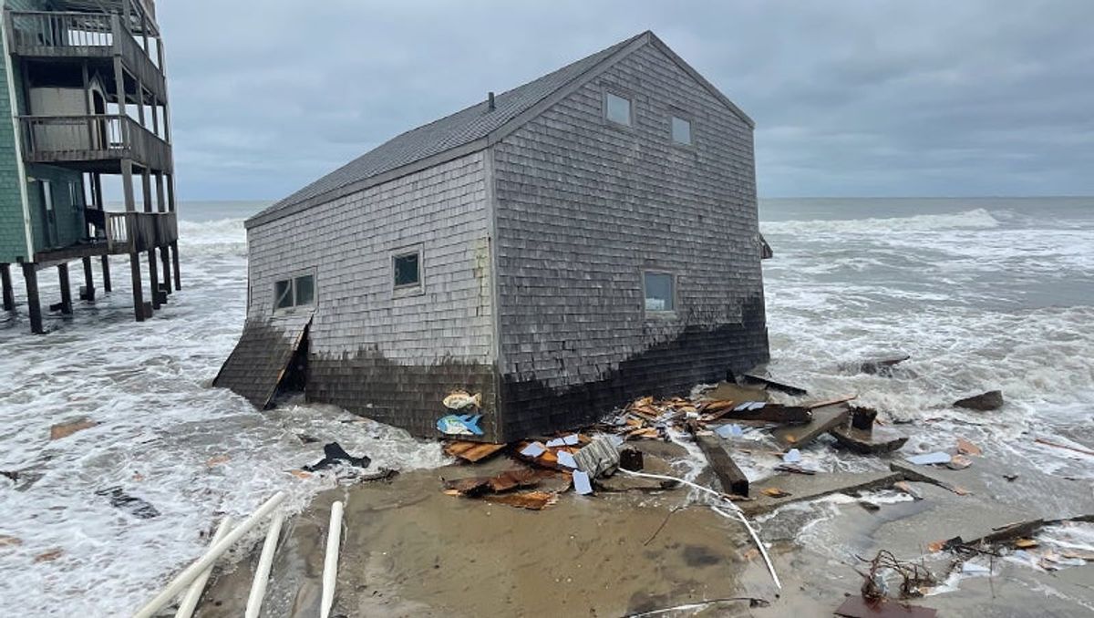Oceanfront house collapse in Buxton is 12th along Cape Hatteras Nation...