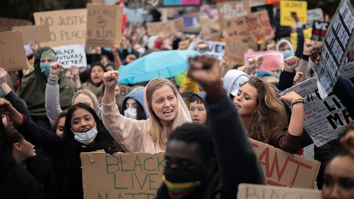 Make riots a political dead end